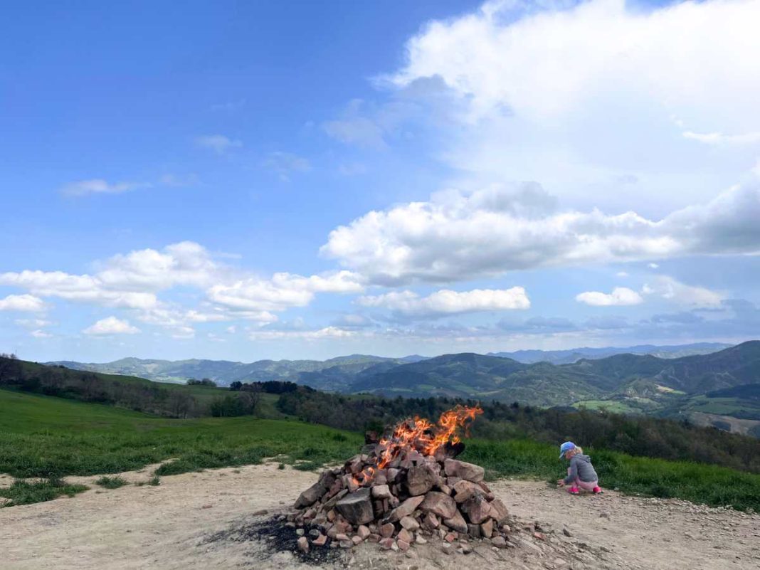 Il vulcano più piccolo del mondo è in Romagna sul Monte Busca ...